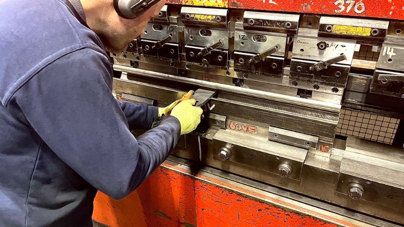 CNC Bending | Services | Curl Moducons